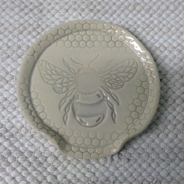 Queen Bee Pottery - Etsy