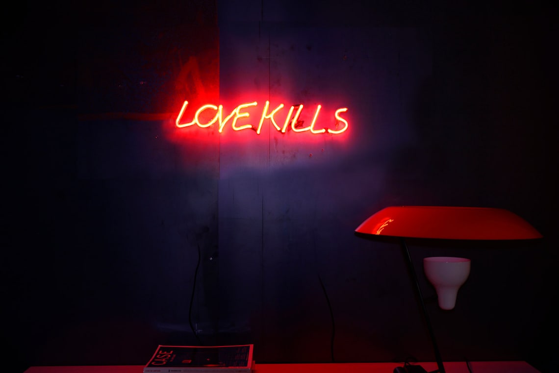 Neon Sign LOVE KILLS | Etsy