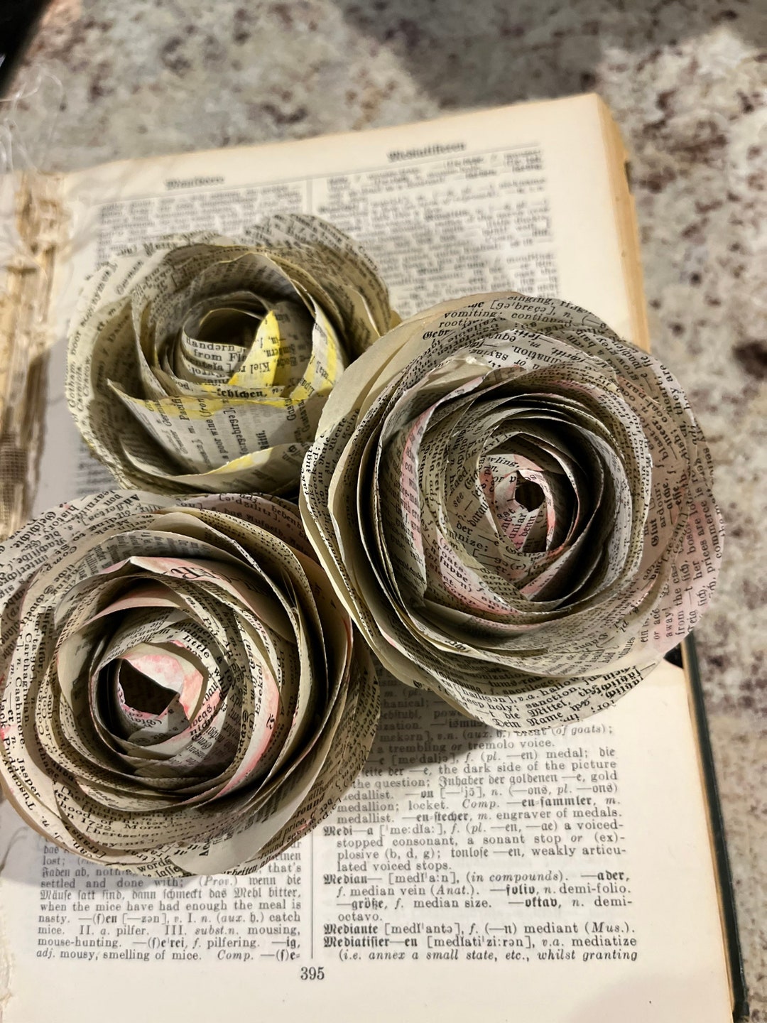 Vintage Book Paper Roses, Set of 6 Vintage Paper Roses, Handmade Set of ...