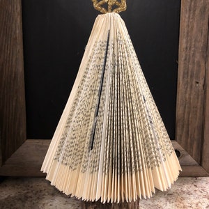 Folded Paper Tree, Book Page Tree, Paperbacktree,christmas Tree, Shelf ...