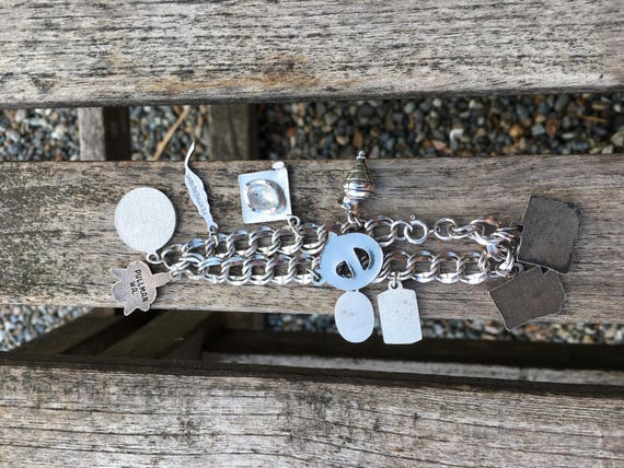 1970s TOPS Charm Bracelet Silver tone Vintage - Gem