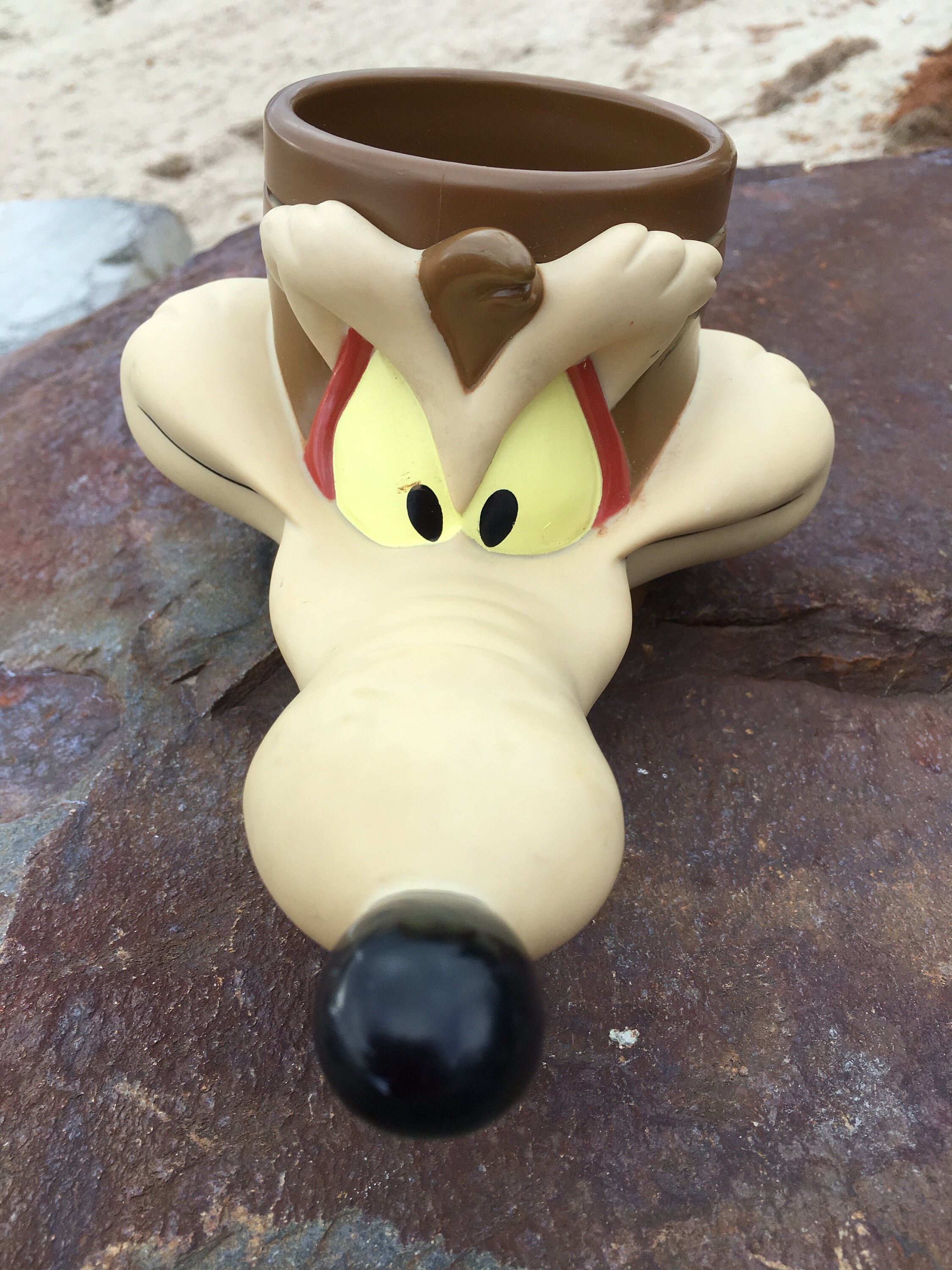 1993 Wile E Coyote Cup Character Mug Promotional Partners Warner Bros ...