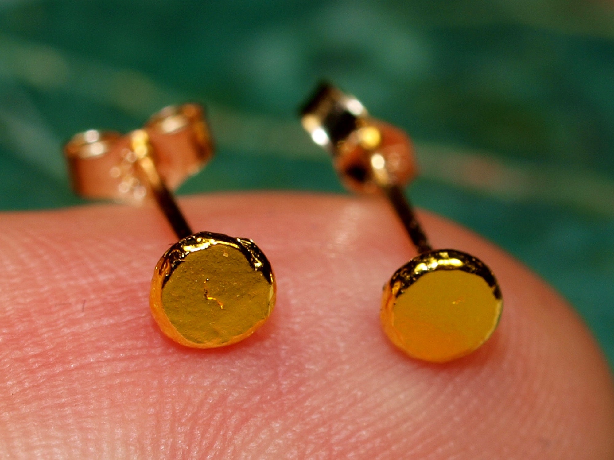 Small 24k Gold Studs High Purity 3mm Gold Discs Minimalist - Etsy