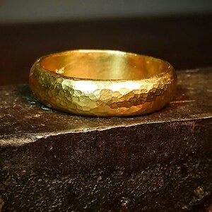 24k Gold Band - 6mm Half-round Solid Gold - Hand Forged Hammered ...