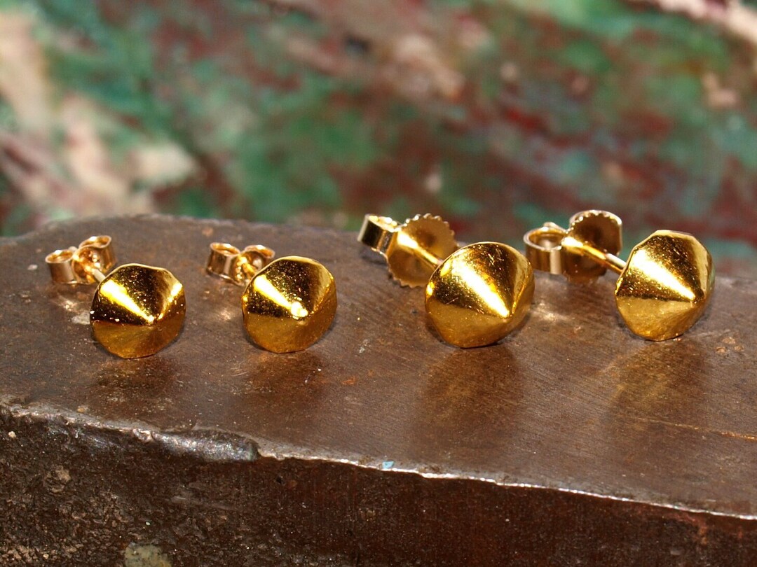 24k Gold Spike Studs - Solid Gold Cone - Minimalist Gold Earrings ...