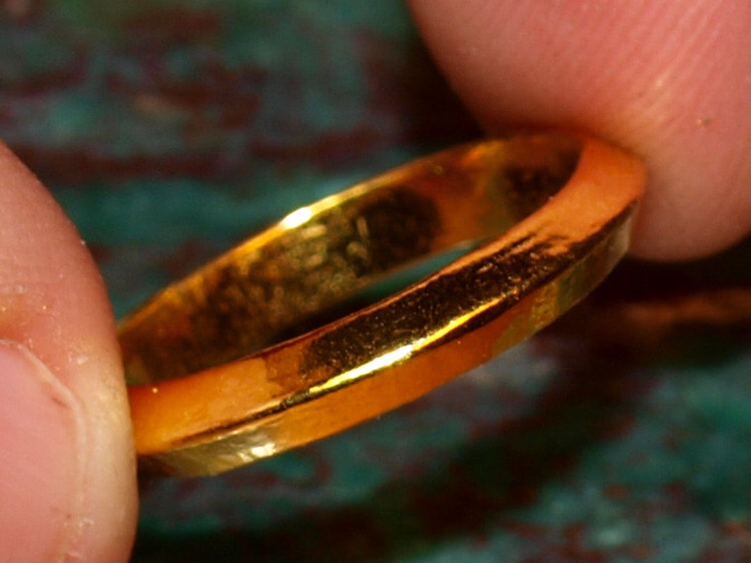 24k Knife Edge Gold Ring - 3-sided Solid Pure Yellow Gold Band - Smooth ...
