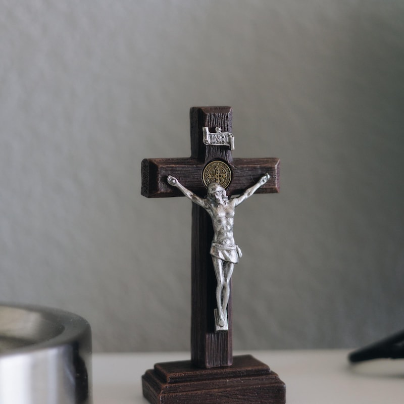 Small Crucifix Desk - Etsy