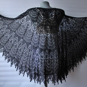 Black Lace Shawl Gothic Victorian Boho Witch Capelet Dark Wedding Shawl ...