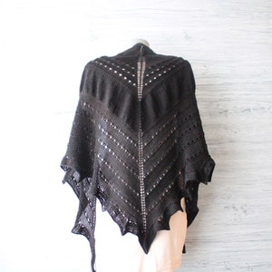 Hand Knit Vampire Bat Shawl: Victorian Goth Ruffled Shoulder Wrap - Etsy