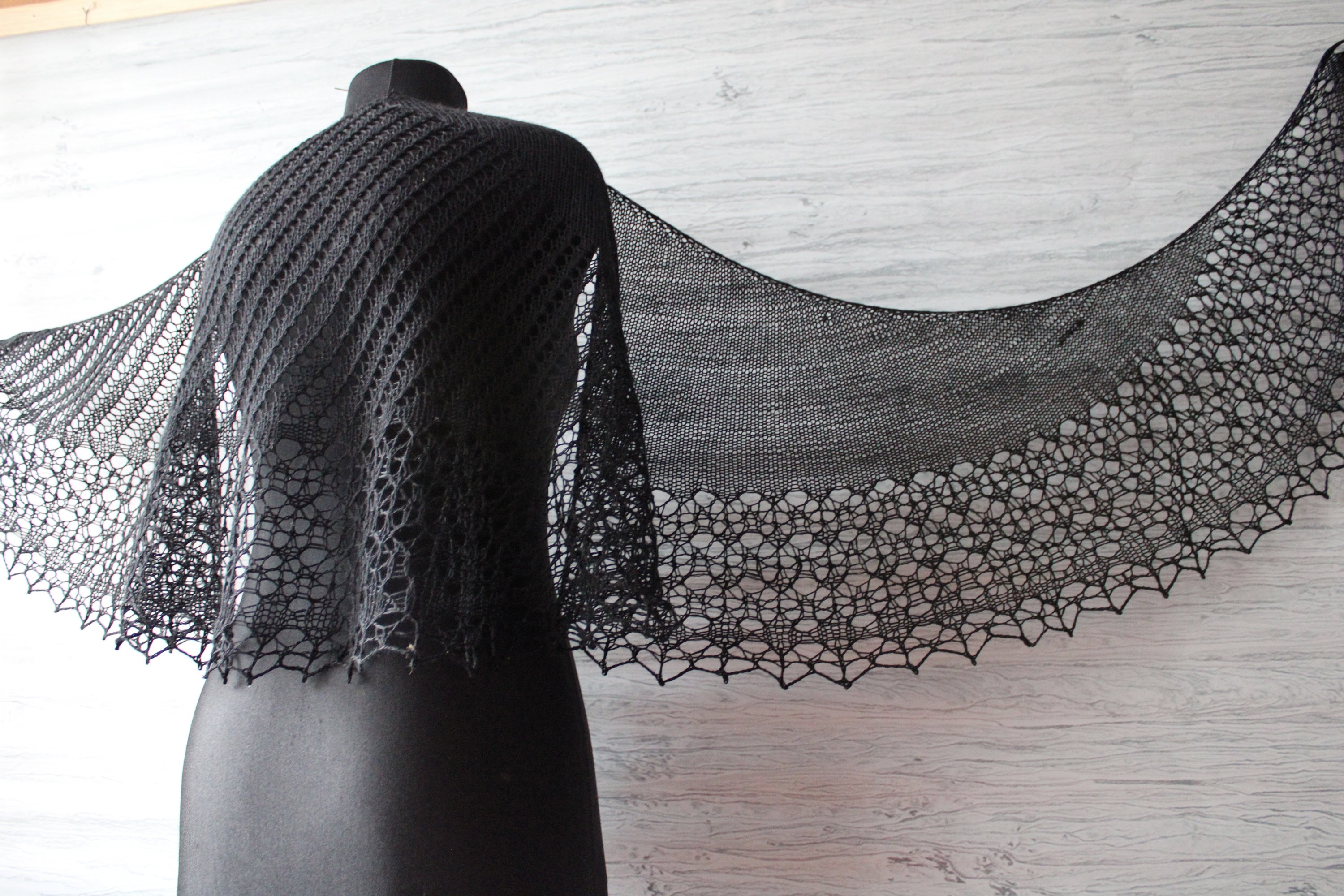 Black Shawl Hand Knit Victorian Mourning Gothic Shoulder Wrap Lace Head ...