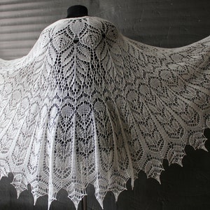 Black Lace Shawl, Gothic Bridal Cape, Victorian Mourning, Hand Knit ...
