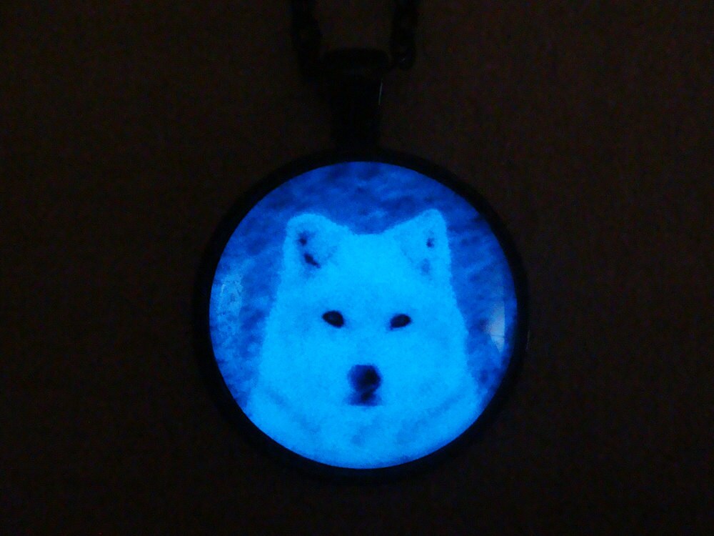Glowing Necklace Wolf / White Wolf / Glow Wolf / Glow in the Dark ...