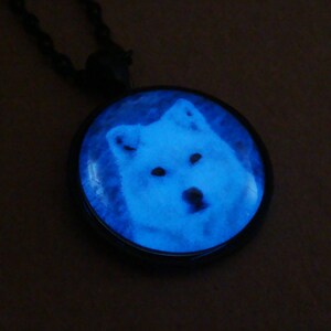 Glowing Necklace Wolf / White Wolf / Glow Wolf / Glow in the Dark ...