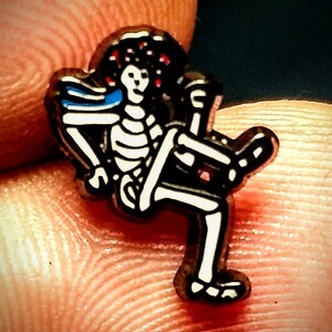 Evolution of a Deadhead Pin, Dead and Co. Bertha Pin Set - Etsy