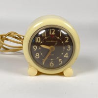 Vintage Alarm Clock SHANGHAI DIAMOND CHINA Mehanical. Working Vintage ...
