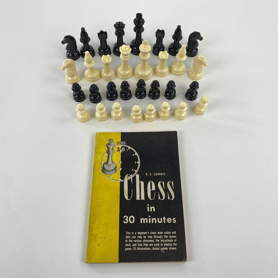 1950s E S Lowe Chess Set With Instruction Book, 32 Plastic Pieces ...