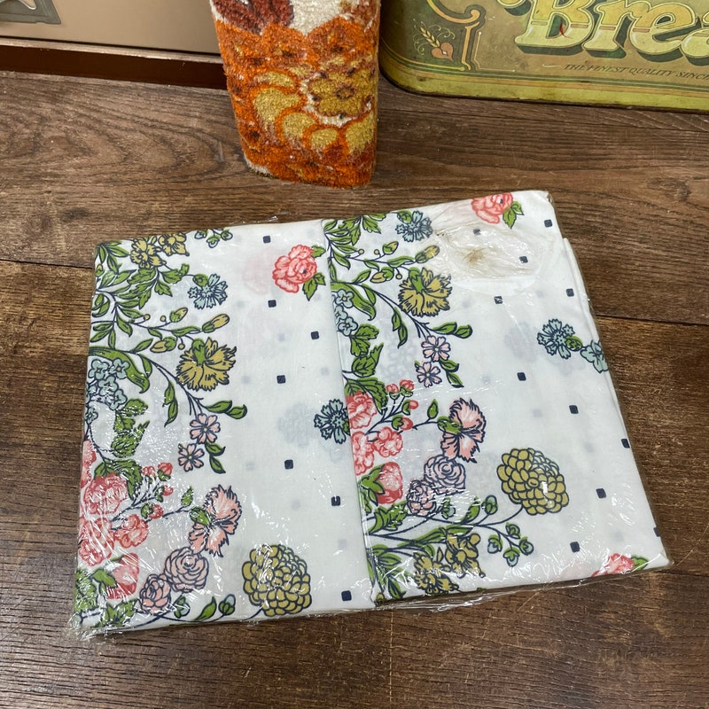Vintage Pillowcases - Etsy