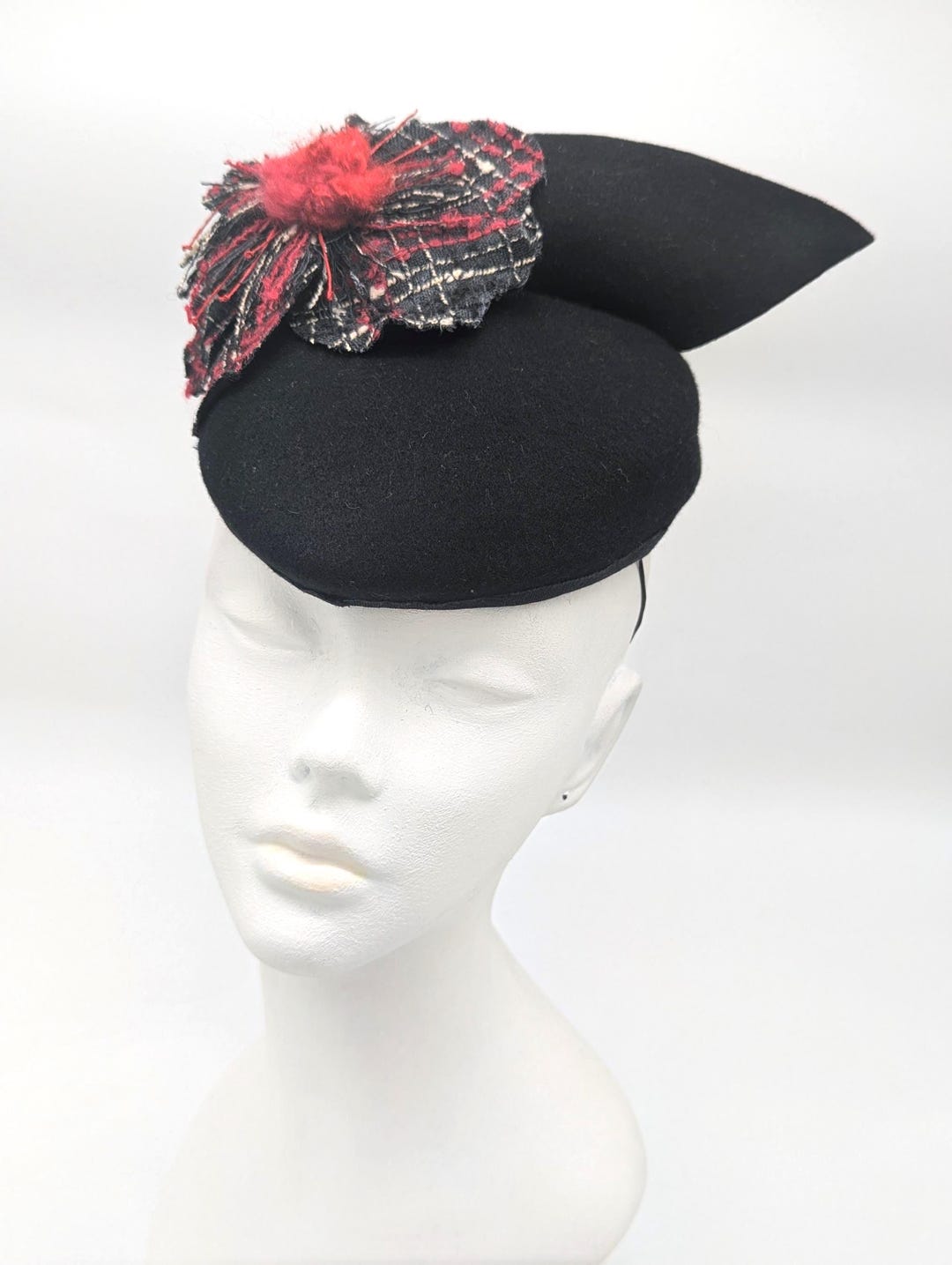 FELT TEARDROP PERCHER, Festive Mini Hat, - Etsy