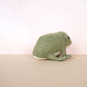 Edward the Frog Prince PDF Sewing Pattern - Diy Princess Decor, Felt ...