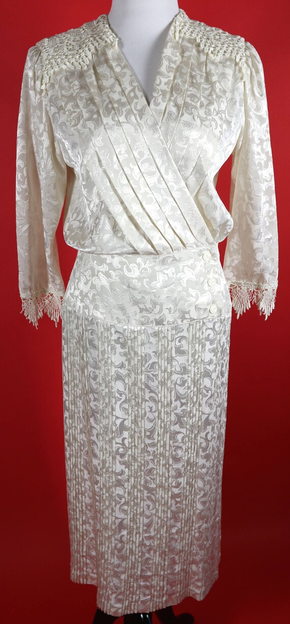 Ivory Color Lace 1980's Dress Made by Aphrodite - Gem