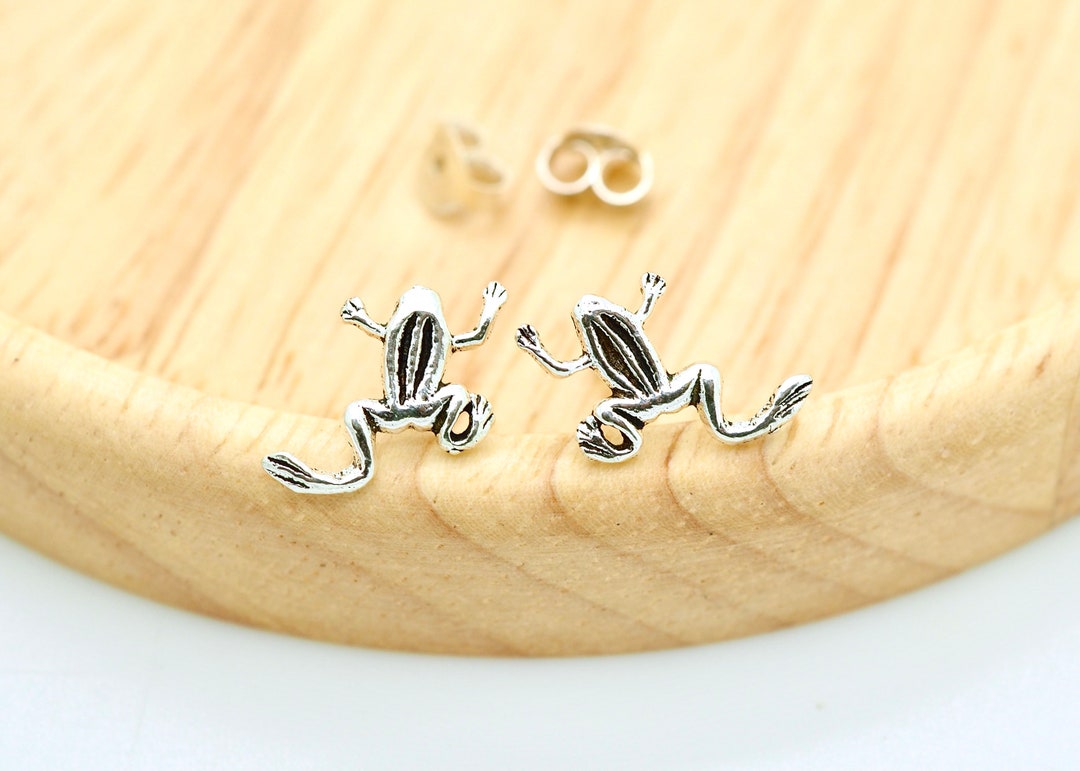 Frog Earrings, Cartilage Ear Stud, Animal Ear Stud, Reptile Earrings ...