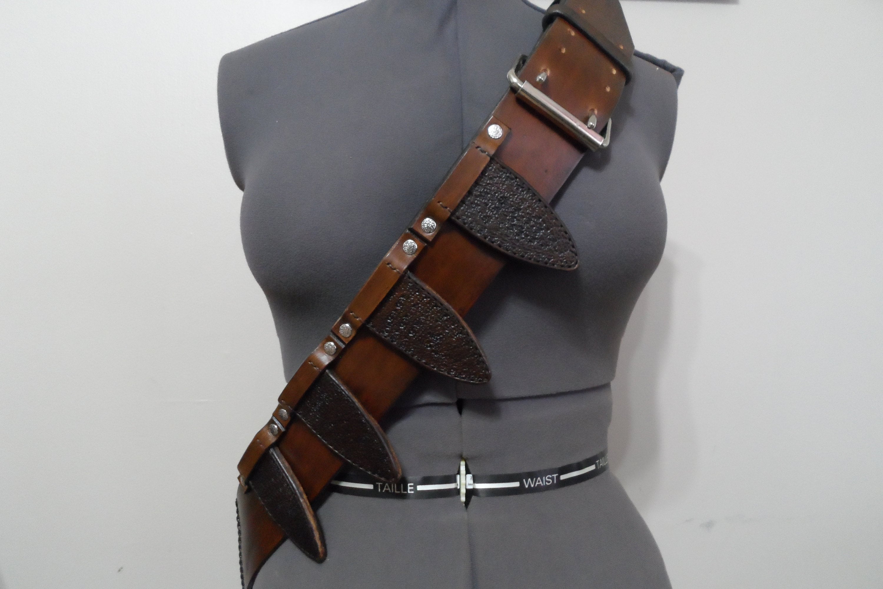 Throwing Knives Shoulder Holster