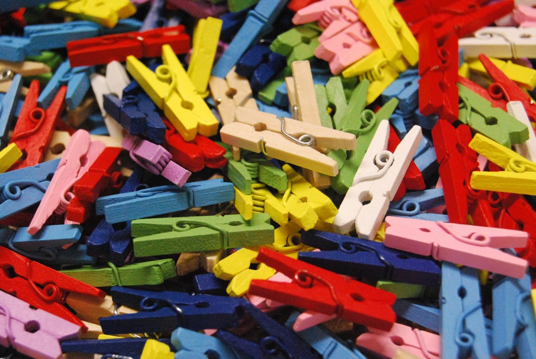 25mm Small Wooden Craft Pegs - Choice of Colours - Mini Clip Metal ...