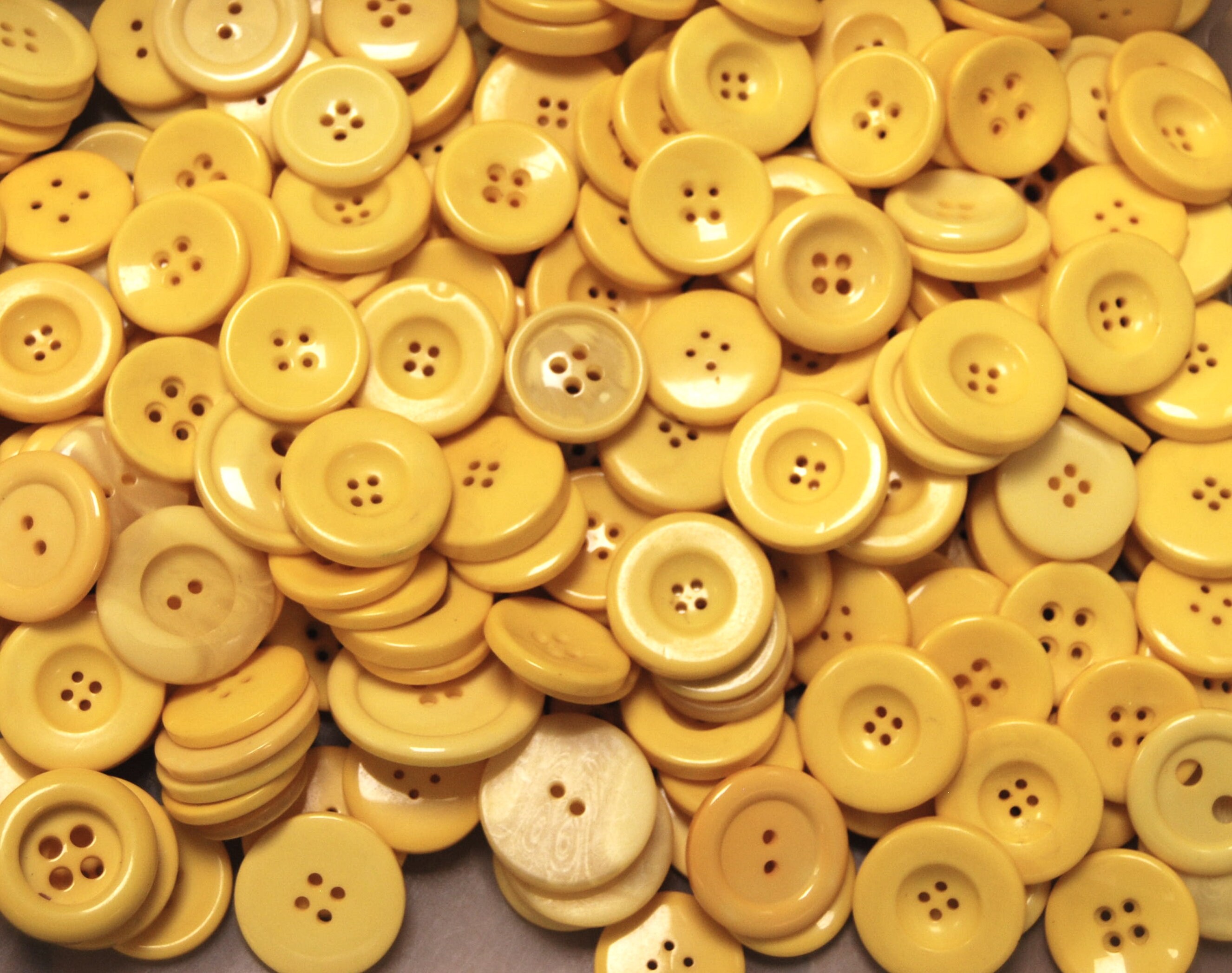 Large Yellow Buttons Lovely Coloured Buttons Mix Weights Bags Various Sizes and Colours
