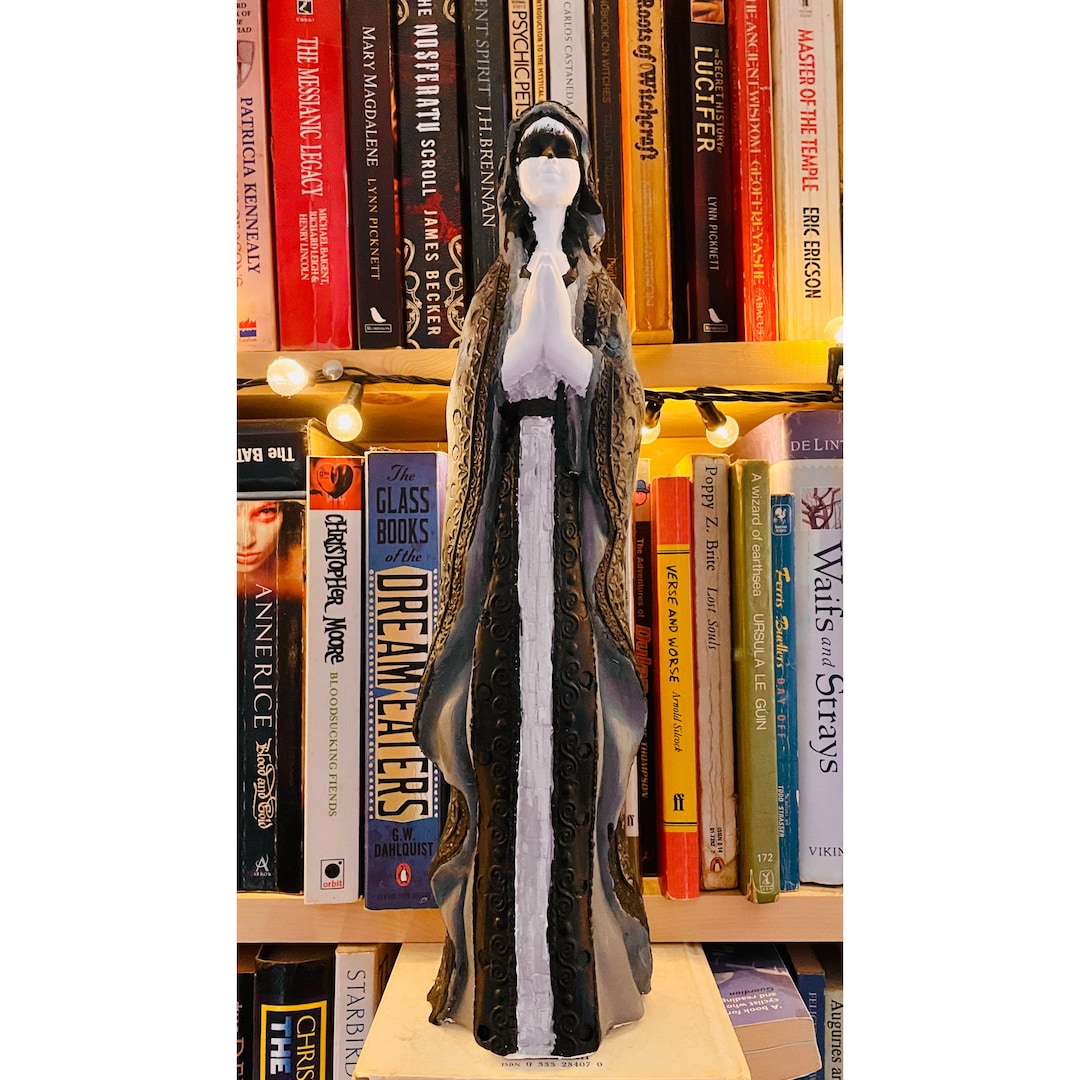 Mother of Crows Virgin Mary Goddess Statue. - Etsy