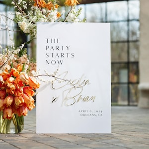 White Acrylic Wedding Sign With 3D Gold Mirror Names - Wedding Welcome ...