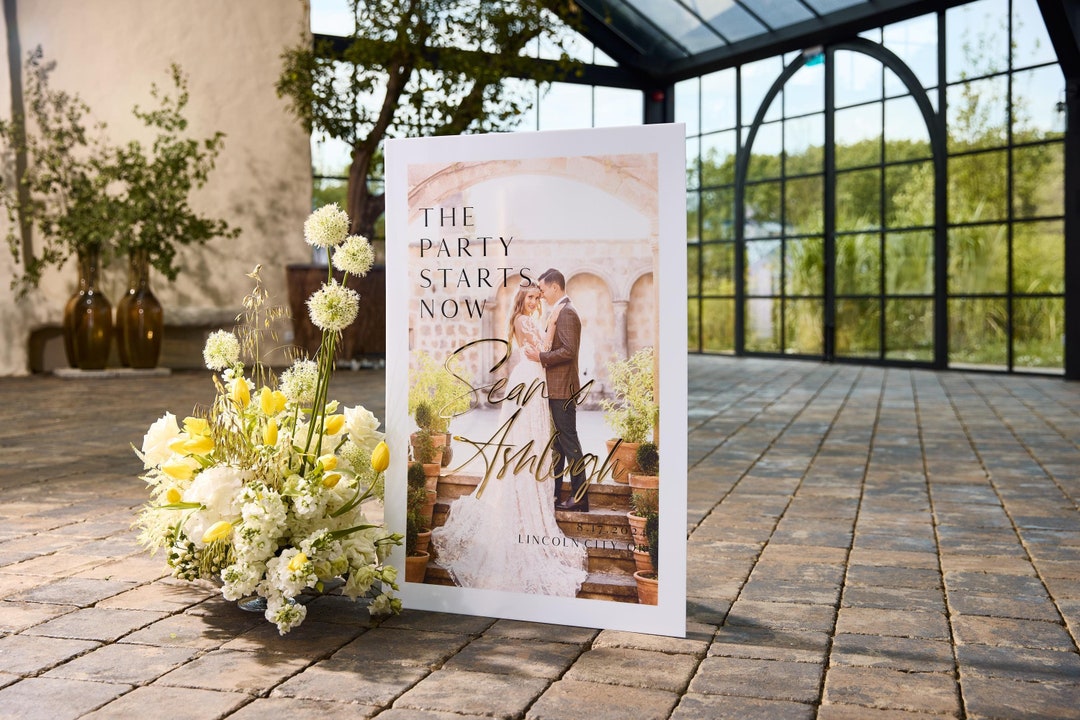 Wedding Welcome Sign With Photo and 3D Gold Mirror Names - Personalized ...