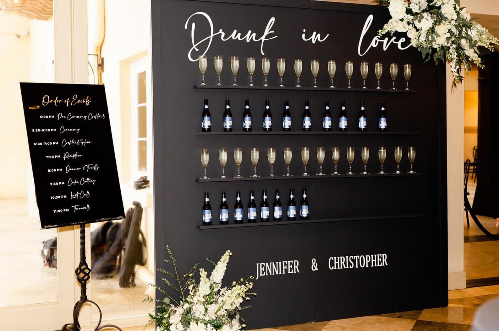 Black Acrylic Wedding Timeline Sign: Gold Mirror Order of Events - Etsy