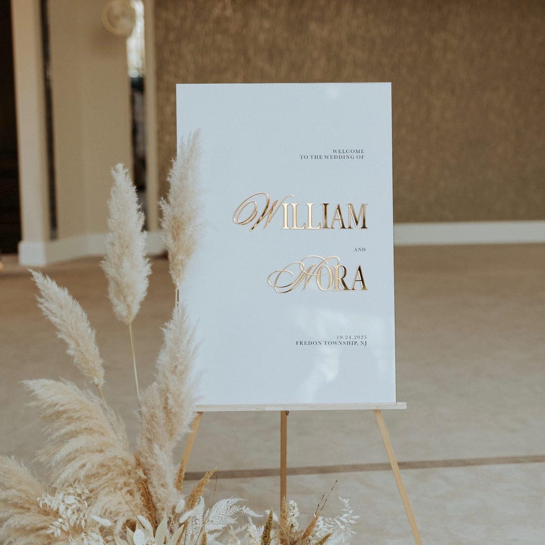 White Acrylic Wedding Welcome Sign With 3D Gold Mirror Names ...