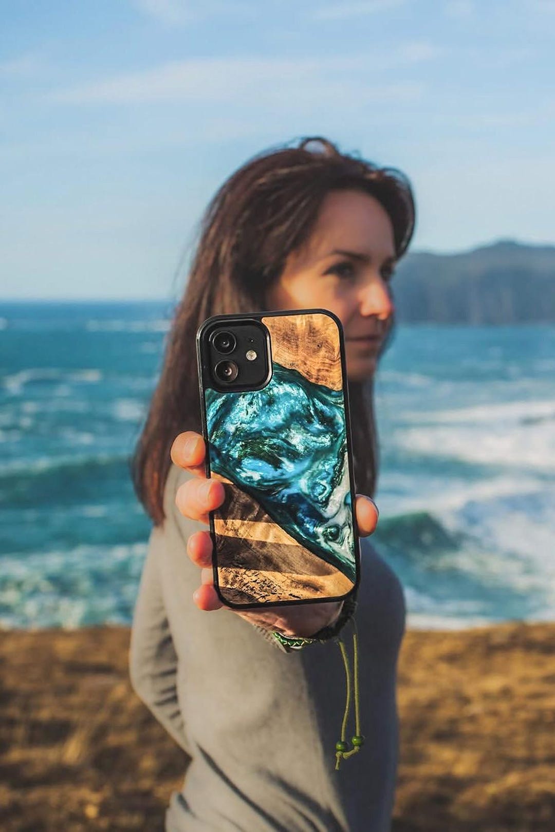 Resin and Wooden Case - Planets Earth - Cover for Apple iPhone 17, 17 ...