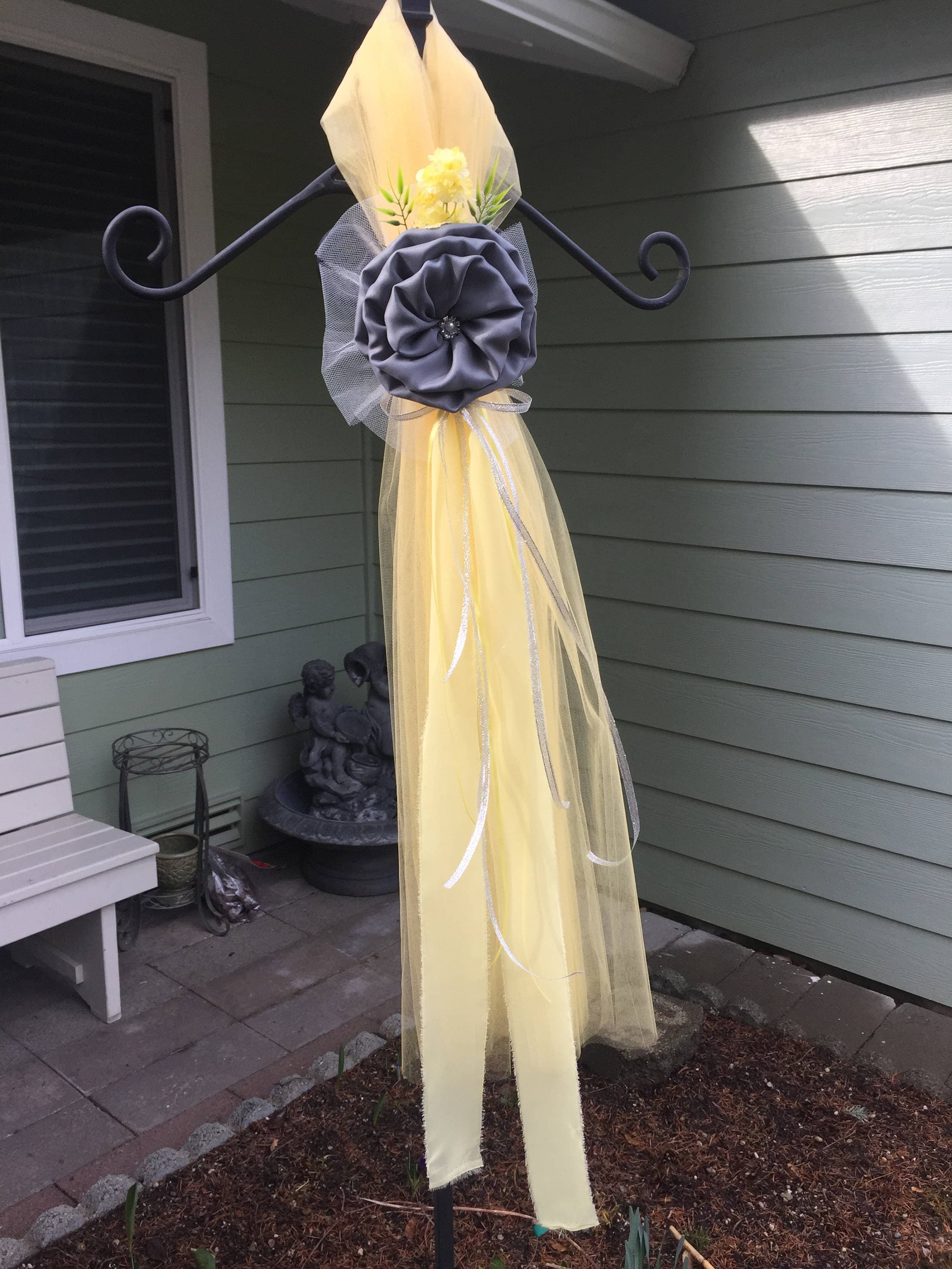 Set of 6 Silver Pewter platinum and yellow Wedding Pew Bows | Etsy