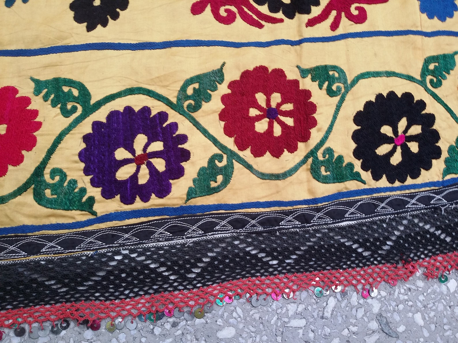 YELLOW SUZANI Table-bed Cover-wall Hanging-bedspread-unique | Etsy