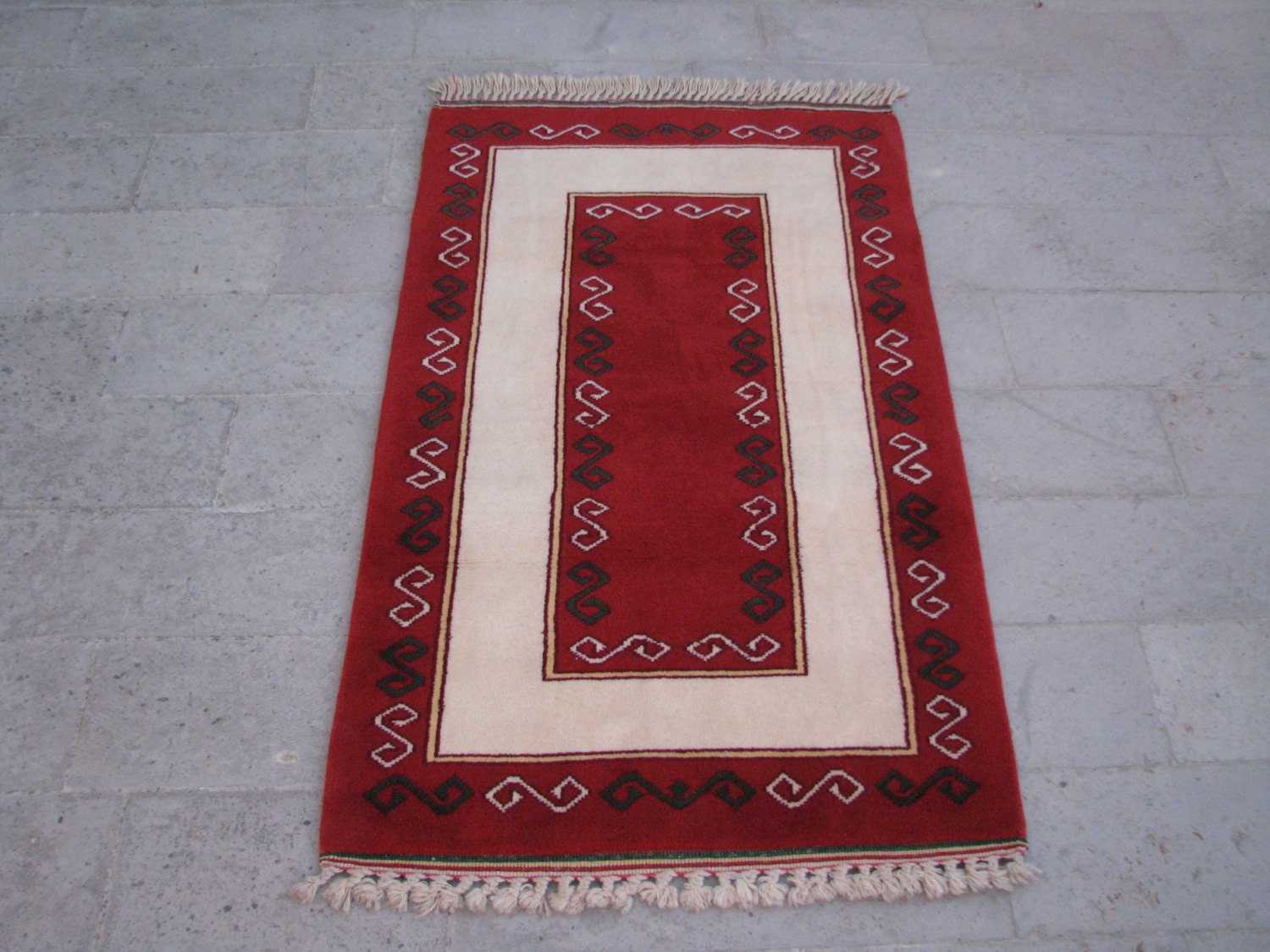 Simple Carpets Designs