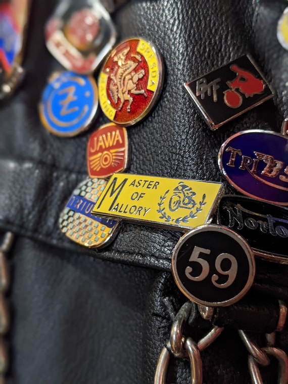 Master of Mallory Frank N Furter Jacket Pin Replica - Etsy