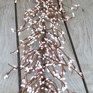 Pink & White Wispy Berry Garland: 60" Wedding Decor - Etsy