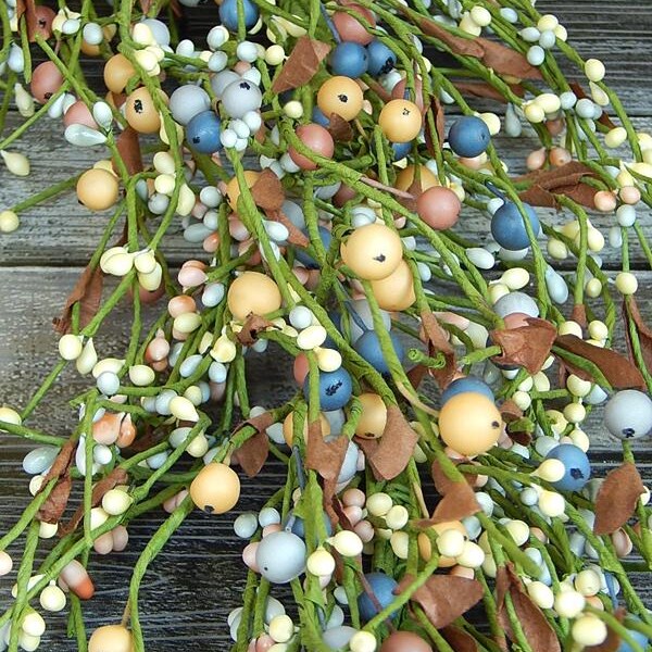 Pip Berry Wreath - Etsy
