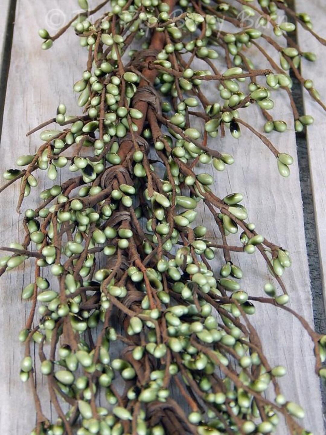 Sage Green Pip Berry Garland: 57" Spring Wreath Supply - Etsy