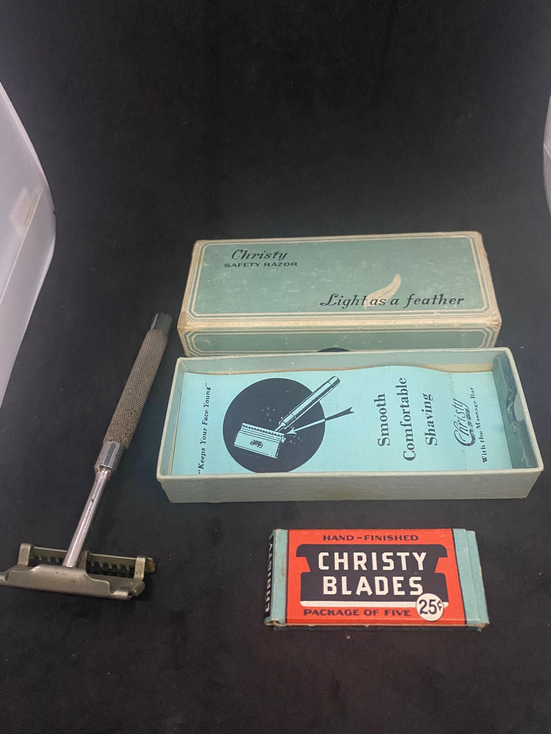 Vintage Christy Razor Set Includes Razor, Case and Blade Box in Lovely ...