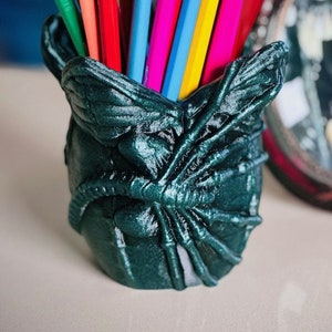 Large Xenomorph - Facehugger - 3D Printed Sculpture, Pencil - Nik-nak ...