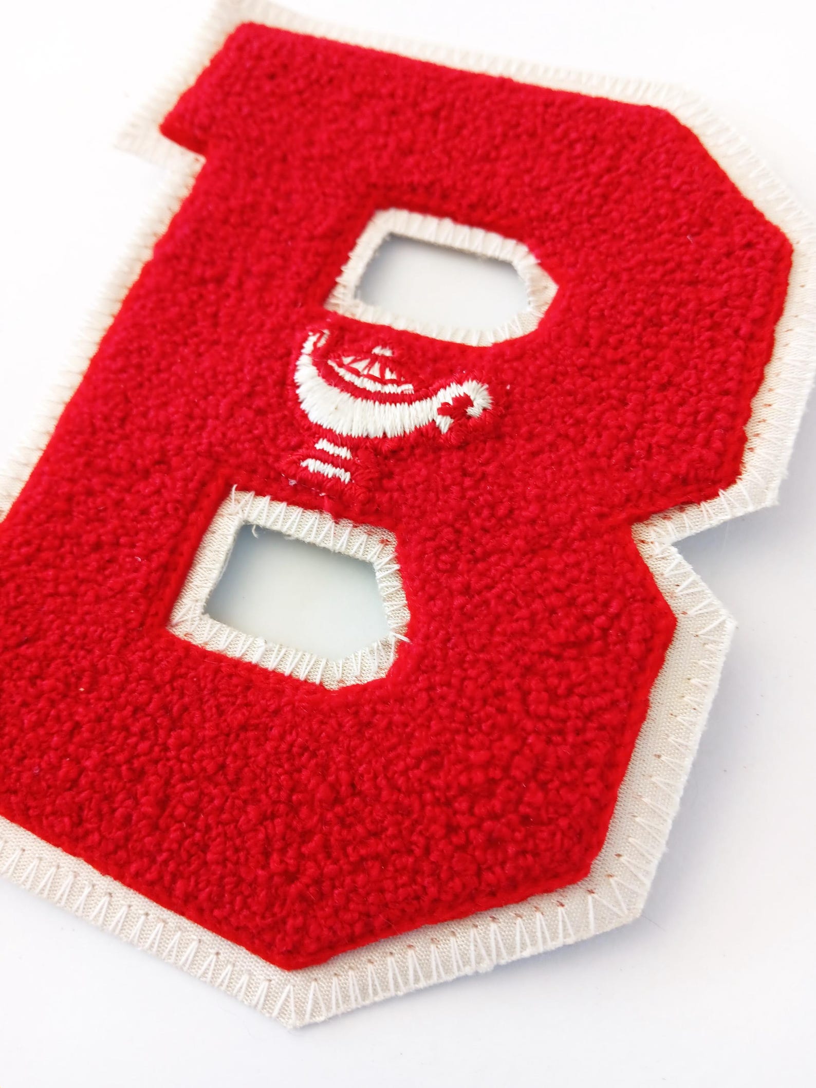 Letterman Letter B With Lamp of Knowledge Red Letter 5.5X4.25 Academic ...