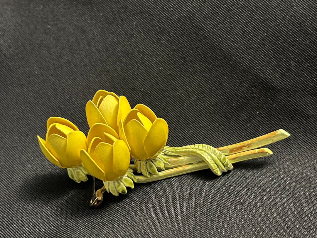 Vintage Corocraft Yellow Enameled Tulip Brooch With Amazing Detail on ...