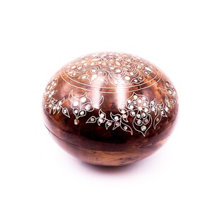 Thuya Burl Extra Large Round Box With Mother of Pearl Inlay, 8 1/4" D X ...