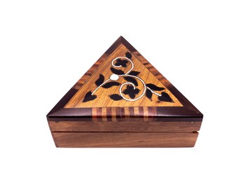 Hinged Triangle Box - Etsy