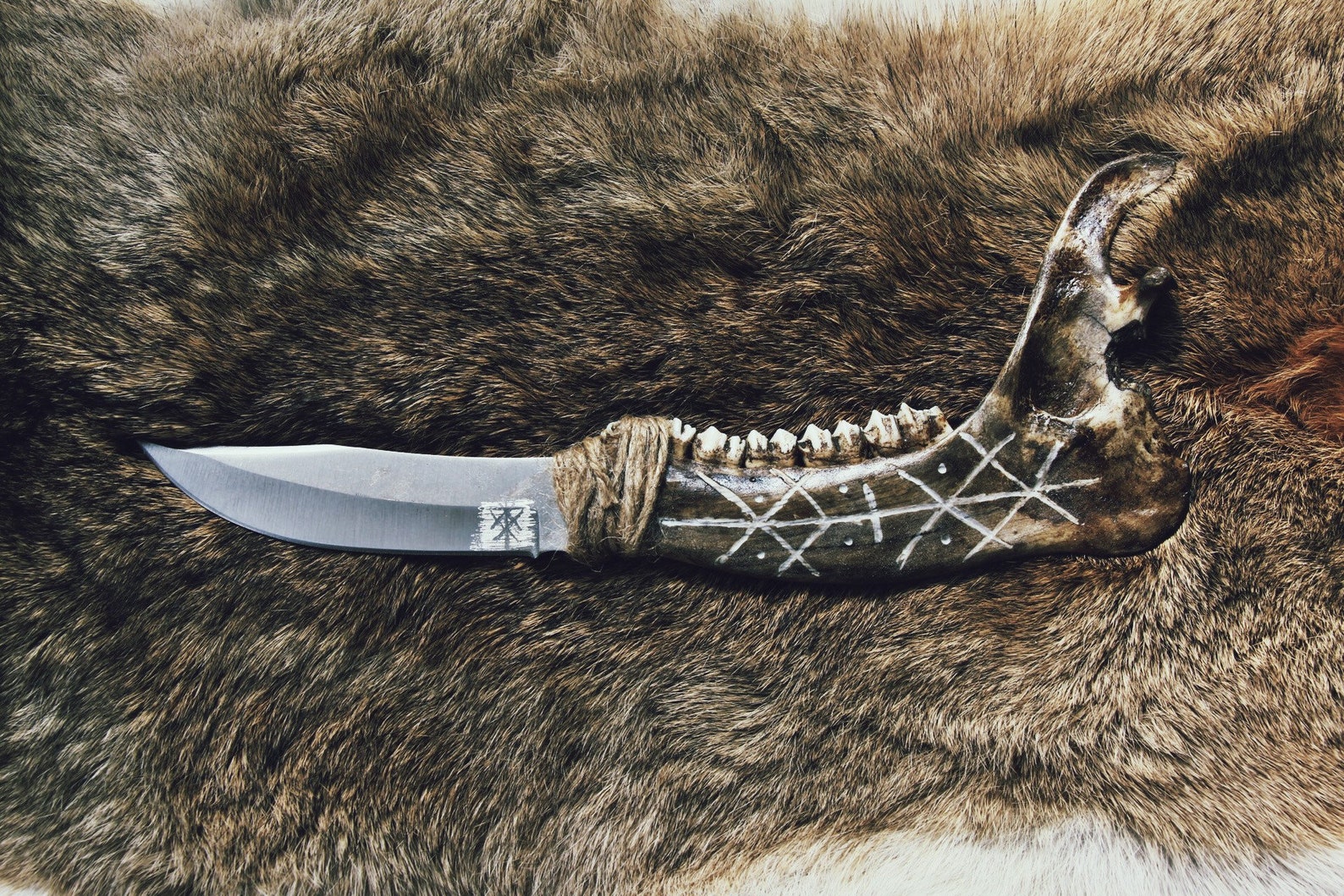 Made to Order : Primitive Sigil Deer Jawbone Ritual Knife - Etsy