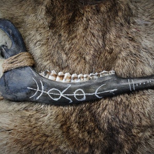 Made to Order: Icelandic Sigil Deer Jawbone Charm Hangers - Etsy