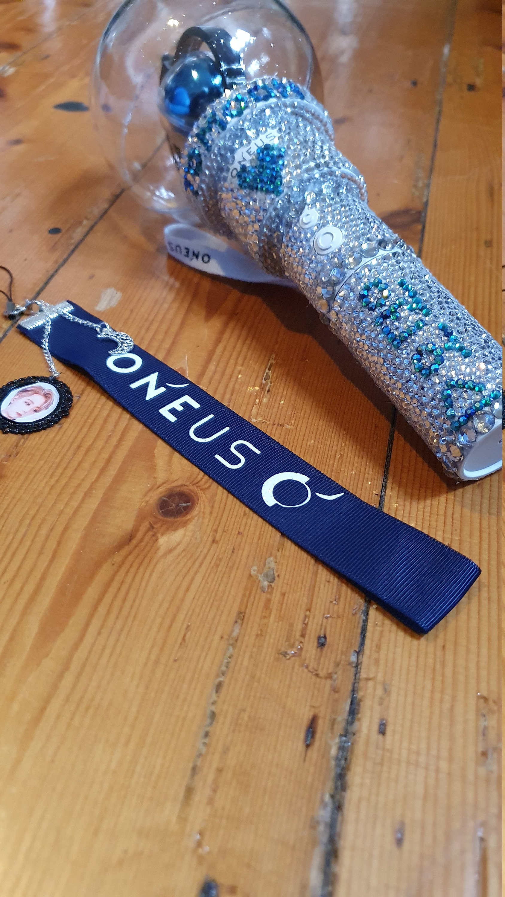 ONEUS Lightstick Strap - Etsy